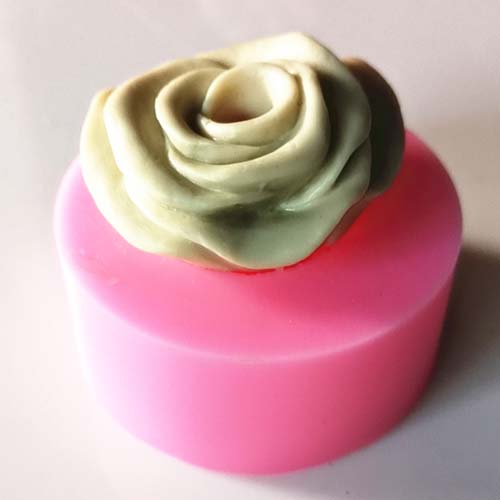 Rose Straw Topper – Studio 1883